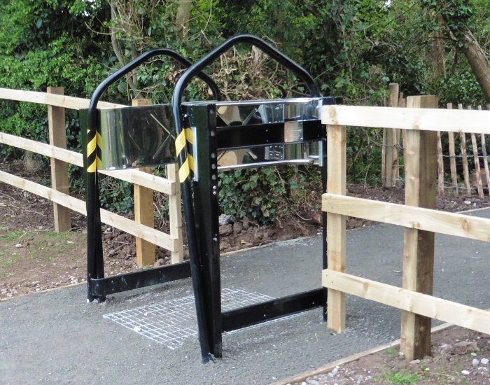 Dual Adjustment K Barrier | Motorcycle Access Control Barrier